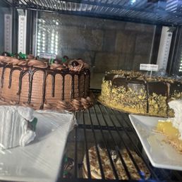 TRIPLETS FAMILY RESTAURANT - Updated June 2025 - 135 Photos & 155 ...