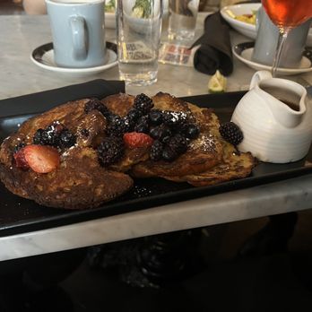 THE COTTAGE - 773 Photos & 612 Reviews - 10029 NE 183rd St, Bothell ...