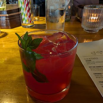 MOTT ST - Updated June 2025 - 2069 Photos & 1096 Reviews - 1401 N ...