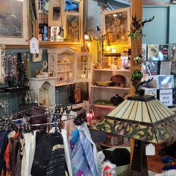 JUNKEE CLOTHING EXCHANGE - Updated March 2025 - 526 Photos & 395 ...