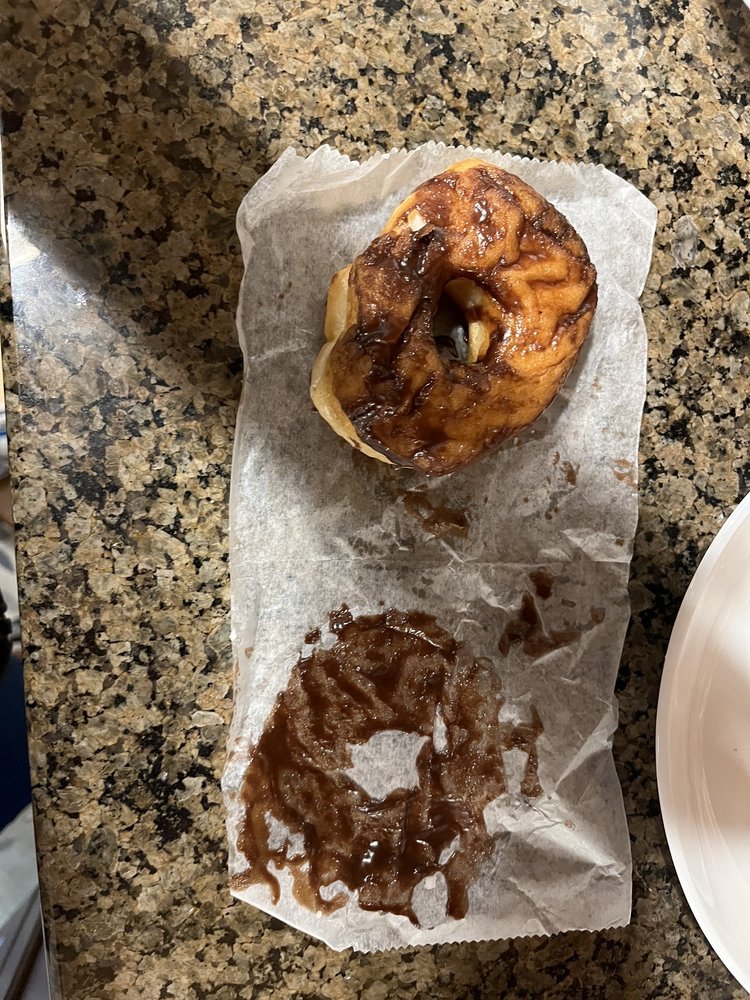 SHIPLEY DO-NUTS - Updated October 2025 - 35 Photos & 26 Reviews - 3225 ...