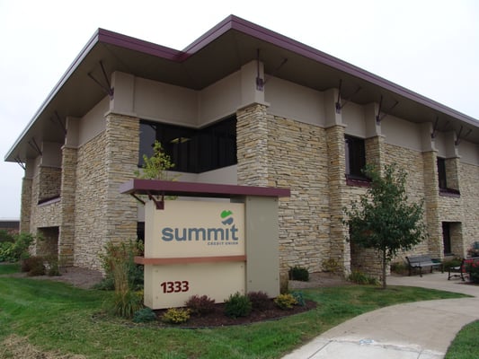 SUMMIT CREDIT UNION - Updated October 2025 - 1333 W Main St, Sun ...