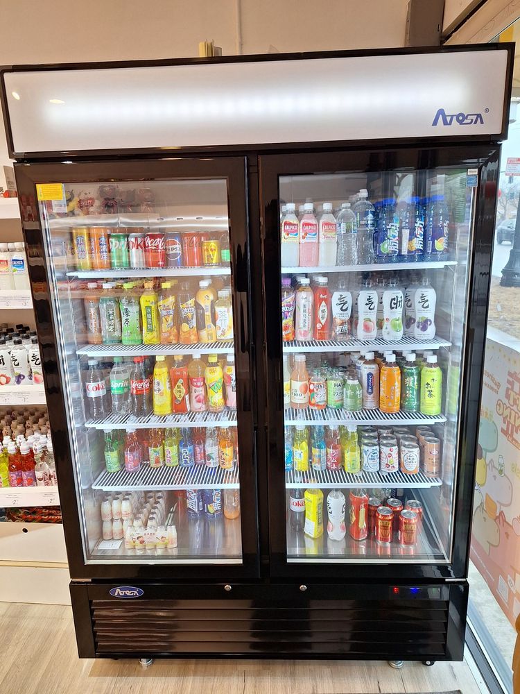 SNACK OASIS - Updated May 2025 - 249 W Cermak Rd, Chicago, Illinois ...