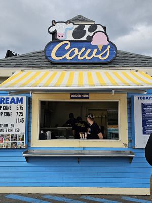 COWS - Updated January 2026 - 92 Photos & 83 Reviews - 1891 Upper Water ...