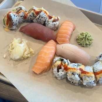 DEAR SUSHI - Updated August 2024 - 162 Photos & 221 Reviews - 557 A ...