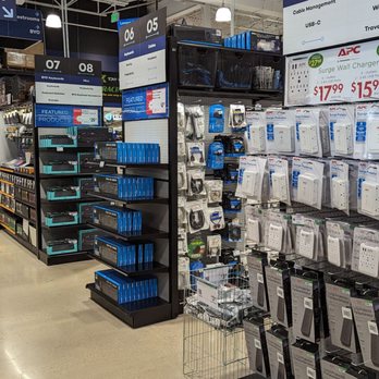 MICRO CENTER - Updated August 2025 - 75 Photos & 26 Reviews - 5702 E ...