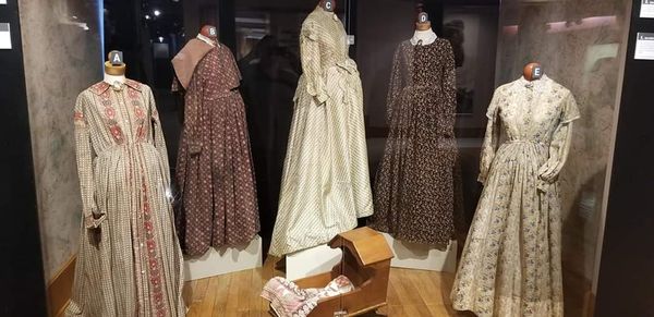 MUSEUM OF THE OREGON TERRITORY - 19 Photos - 211 Tumwater Dr, Oregon ...