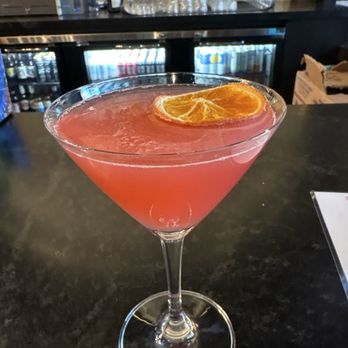 BIRDEEZ - Updated October 2025 - 254 Photos & 86 Reviews - 151 N Sierra ...