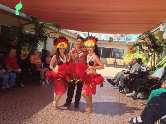 COLONIAL CARE CENTER - Updated January 2026 - 39 Photos & 17 Reviews ...