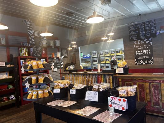 PAPA HOO’S POPCORN - Updated April 2026 - 74 Photos & 68 Reviews - 100 ...