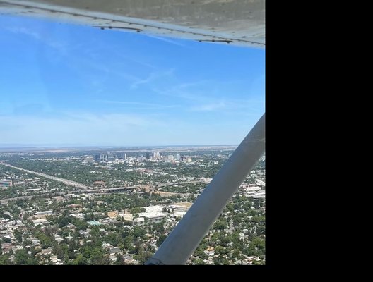 EXECUTIVE FLYERS - Updated August 2025 - 18 Reviews - 6151 Freeport ...