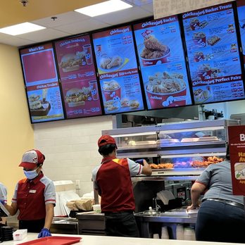 JOLLIBEE - Updated 2024 - 156 Photos & 54 Reviews - 94-050 Farrington ...