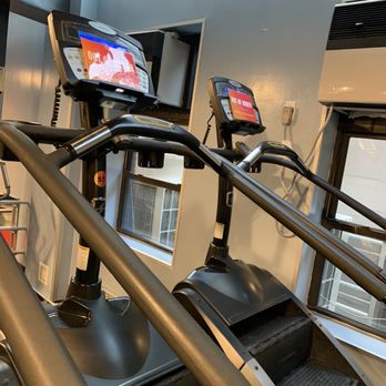 CRUNCH FITNESS - 54TH STREET - Updated June 2025 - 60 Photos & 162 ...
