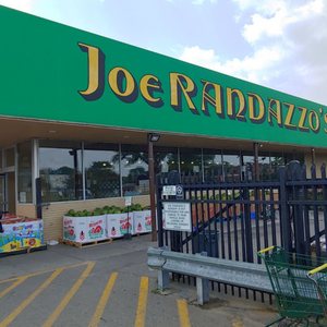 JOE RANDAZZOS FRUIT AND VEGETABLE MARKET - Updated December 2024 - 265 Photos & 122 Reviews ...