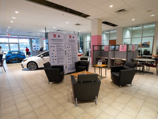 AUTONATION TOYOTA WINTER PARK - Updated November 2024 - 117 Photos ...