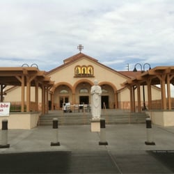 ST VIATOR CATHOLIC CHURCH - 23 Photos & 18 Reviews - 4150 S Eastern Ave ...