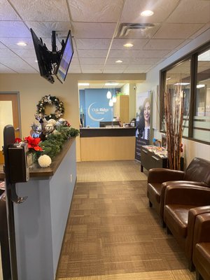 OAK RIDGE DENTAL - Updated December 2025 - 54 Photos - 625 E Nicollet ...