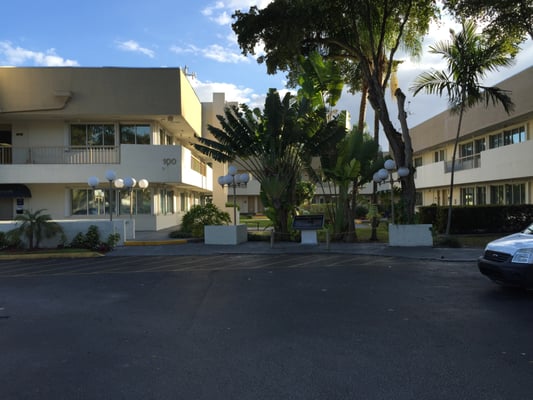 SUNSET CENTER OFFICE PARK - Updated December 2025 - 10300 SW 72nd St ...