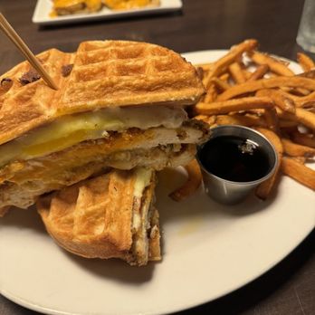 CRISP - Updated August 2024 - 1031 Photos & 1077 Reviews - 2220 Bevis ...