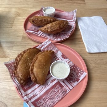 COLADA SHOP - Updated December 2025 - 120 Photos & 72 Reviews - 2811 ...