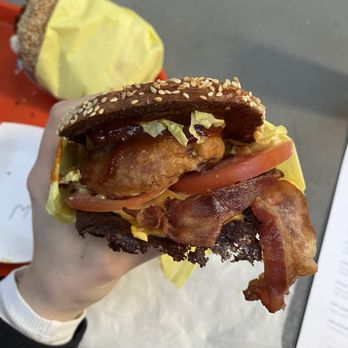 TWO PITCHERS BREWING - Updated December 2025 - 279 Photos & 133 Reviews ...