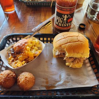 PICNIC - Updated March 2025 - 366 Photos & 427 Reviews - 1647 Cole Mill ...