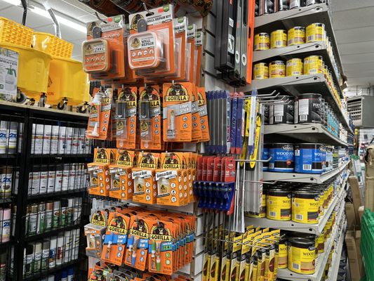 HANDY HARDWARE - Updated August 2025 - 58 Photos - 2123 Rgent Pl, New ...