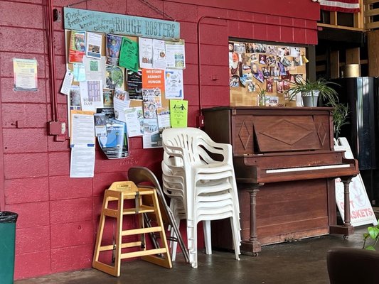 ROGUE ROASTERS - Updated October 2025 - 72 Photos & 143 Reviews - 610 ...