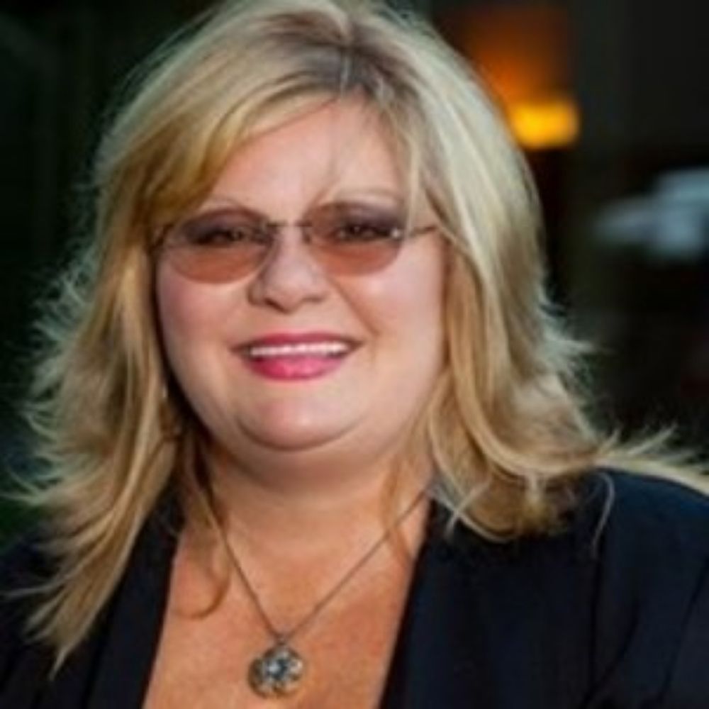 Amber Fernandez's Instagram, Twitter & Facebook on IDCrawl