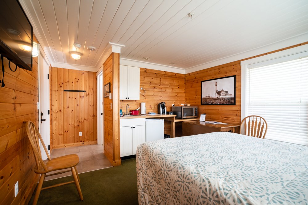 CLIPPER INN - Updated May 2025 - 29 Photos - 45 Main St, Pacific Beach ...