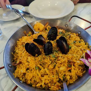 LUNA ROSA PUERTO RICAN GRILL Y TAPAS - Updated July 2024 - 817 Photos ...