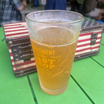 BEER TRADE CO - Updated November 2024 - 274 Photos & 277 Reviews - 145 ...