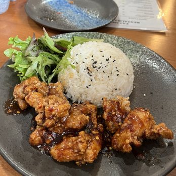 FAT MOON RESTAURANT & BAR - Updated August 2024 - 36 Photos - 1440 ...