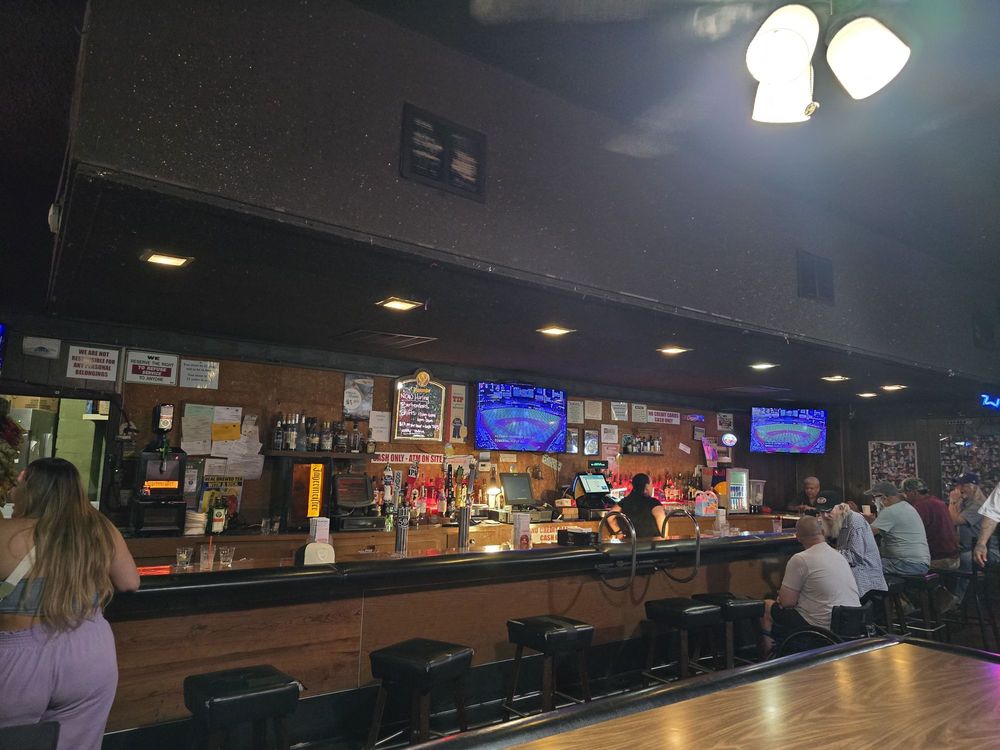 ALEX’S 49ER INN - Updated January 2026 - 15 Photos & 77 Reviews - 2214 ...