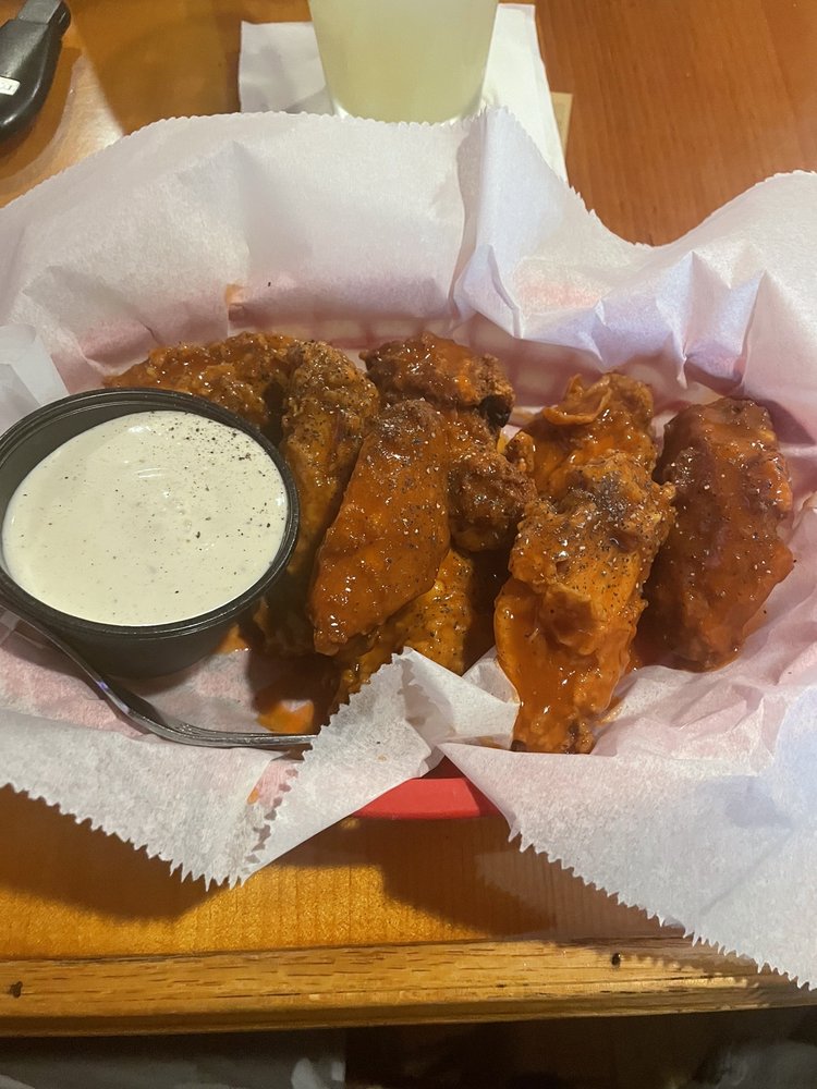 PEA PATCH MOTEL & SALOON - 24 Photos & 48 Reviews - 6011 County Rd W ...