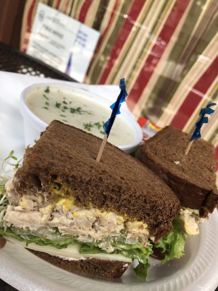 THE UPPER CRUST SANDWICH SHOPPE - 357 Photos & 671 Reviews - Delis ...