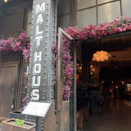 THE MALT HOUSE - Updated December 2025 - 668 Photos & 695 Reviews - 9 ...