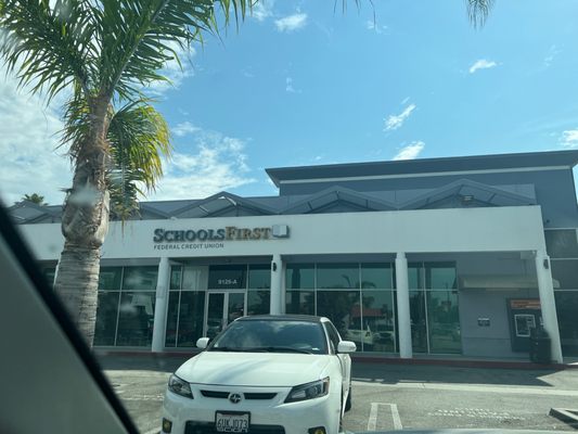 SCHOOLSFIRST FEDERAL CREDIT UNION - Updated December 2025 - 30 Photos ...