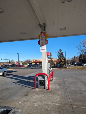 SPEEDWAY - Updated December 2025 - 14 Photos - 13820 Grove Dr, Maple ...