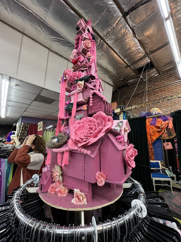 JUNKEE CLOTHING EXCHANGE - 389 Photos & 331 Reviews - 960 S Virgina St ...