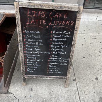 LIPS CAFE - Updated July 2024 - 290 Photos & 151 Reviews - 1412 ...