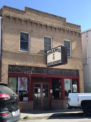 PINEAPPLE RESTAURANT - Updated December 2025 - 65 Photos & 107 Reviews ...