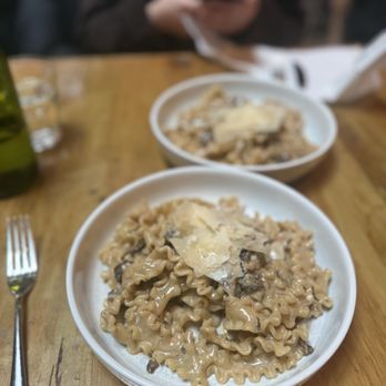 GUSTO 101 - Updated December 2025 - 1795 Photos & 1255 Reviews - 101 ...