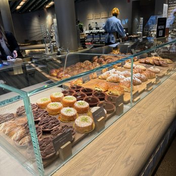 STARBUCKS RESERVE ROASTERY CHICAGO - Updated May 2024 - 7425 Photos ...