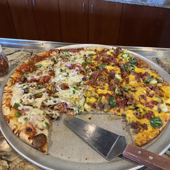 JOCKAMO UPPER CRUST PIZZA - Updated March 2025 - 421 Photos & 745 ...