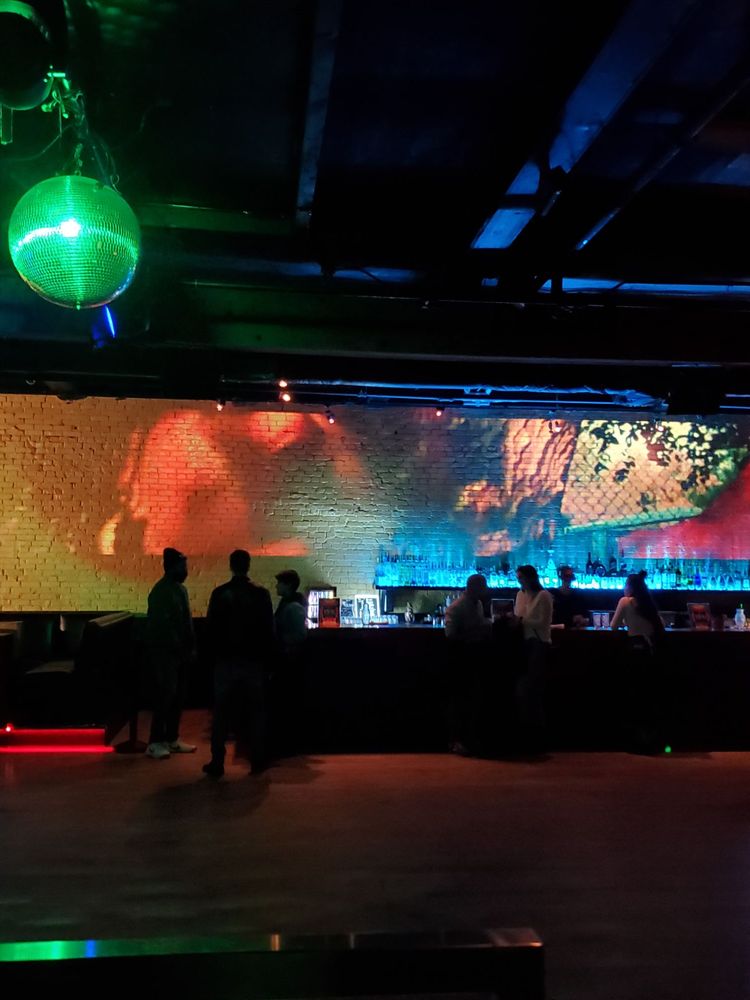 FORTUNE SOUND CLUB - 44 Photos & 101 Reviews - 147 E Pender Street ...