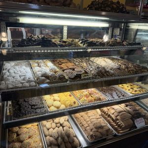 BRUNOS BAKERY - Updated May 2025 - 62 Photos & 37 Reviews - 356 W Main ...