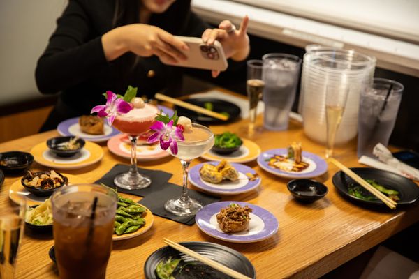 WILD GOJI REVOLVING SUSHI & BAR - Updated May 2025 - 1954 Photos & 1341 ...