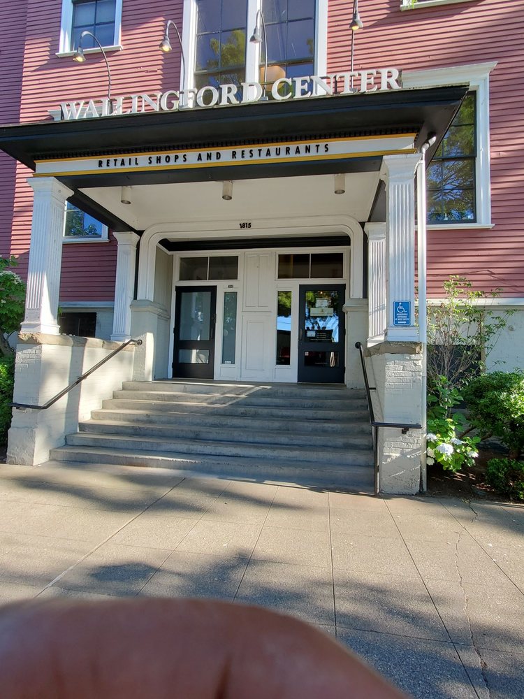 WALLINGFORD CENTER - Updated April 2024 - 13 Photos & 32 Reviews - 1815 ...
