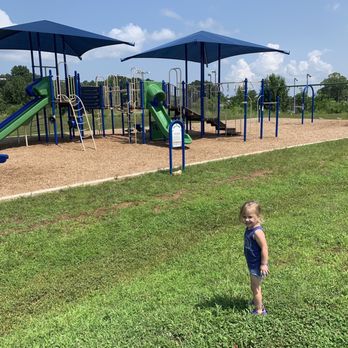 RICHARD MAULDIN PARK - Updated January 2026 - 11 Photos - 1260 Univeter ...